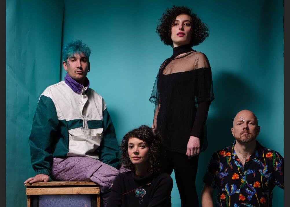 Residency & Try-out: Sanem Kalfa Sanem Kalfa Televizyon / Space is the ...